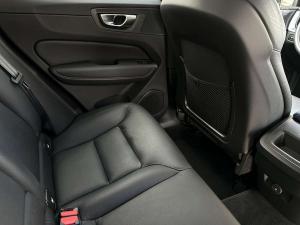 Black Volvo XC60 2021 in Vilnius, with an engine capacity of 2.00 L and mileage of 116 thousand km for 27500 €, photo 40 on AUTOMOTO.COM.LV