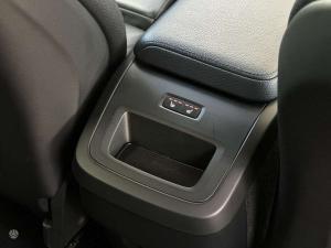 Black Volvo XC60 2021 in Vilnius, with an engine capacity of 2.00 L and mileage of 116 thousand km for 27500 €, photo 41 on AUTOMOTO.COM.LV