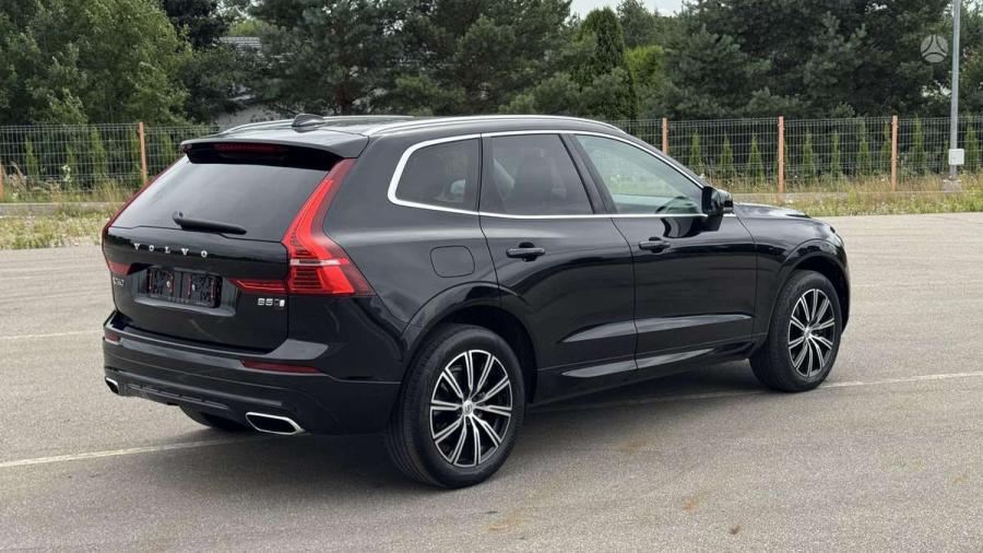 Melns Volvo XC60 2021 Viļņa, ar dzinēja tilpumu 1.97 L un nobraukumu 78 tūkst. km par 26000 €, foto 4 vietnē AUTOMOTO.COM.LV