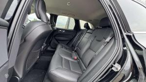 Melns Volvo XC60 2021 Viļņa, ar dzinēja tilpumu 1.97 L un nobraukumu 78 tūkst. km par 26000 €, foto 12 vietnē AUTOMOTO.COM.LV