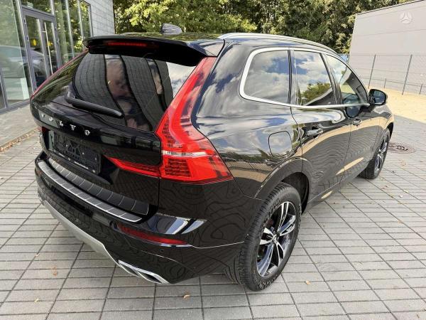 Black Volvo XC60 2021 in Kaunas, with an engine capacity of 1.97 L and mileage of 187 thousand km for 23900 €, photo 5 on AUTOMOTO.COM.LV