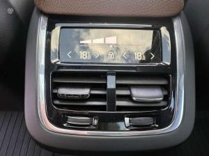 Melns Volvo XC60 2021 Kauņa, ar dzinēja tilpumu 1.97 L un nobraukumu 187 tūkst. km par 23900 €, foto 22 vietnē AUTOMOTO.COM.LV