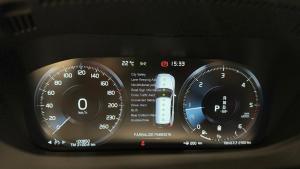 Black Volvo XC60 2021 in Riga, with an engine capacity of 2.00 L and mileage of 101 thousand km for 30490 €, photo 13 on AUTOMOTO.COM.LV