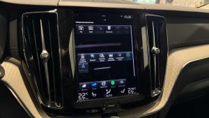 Black Volvo XC60 2021 in Riga, with an engine capacity of 2.00 L and mileage of 101 thousand km for 30490 €, photo 18 on AUTOMOTO.COM.LV