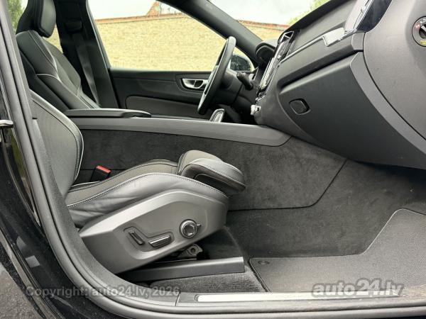 Volvo XC60 2021 Tallina vietnē Melns Volvo XC60 2021 Tallina, ar dzinēja tilpumu 2.00 L un nobraukumu 69 tūkst. km par 35000 €, foto 7 vietnē AUTOMOTO.COM.LV