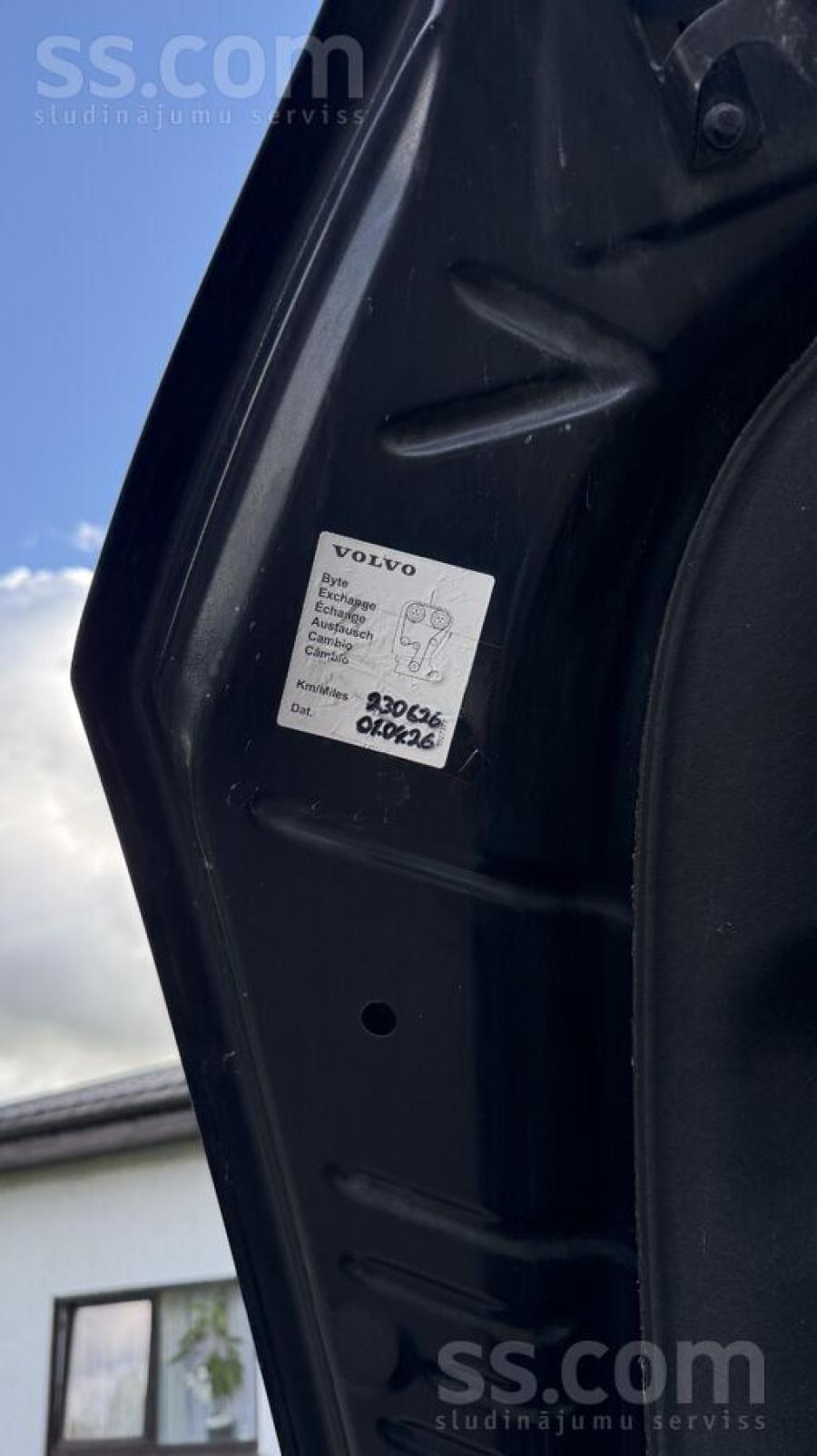 Melns Volvo XC60 2021 Jelgava, ar dzinēja tilpumu 2.00 L un nobraukumu 248 tūkst. km par 16850 €, foto 8 vietnē AUTOMOTO.COM.LV