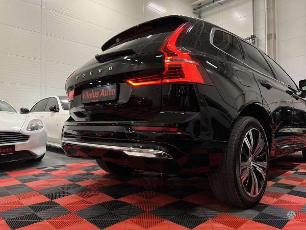 Black Volvo XC60 2022 in Vilnius, with an engine capacity of 1.97 L and mileage of 34 thousand km for 36000 €, photo 9 on AUTOMOTO.COM.LV