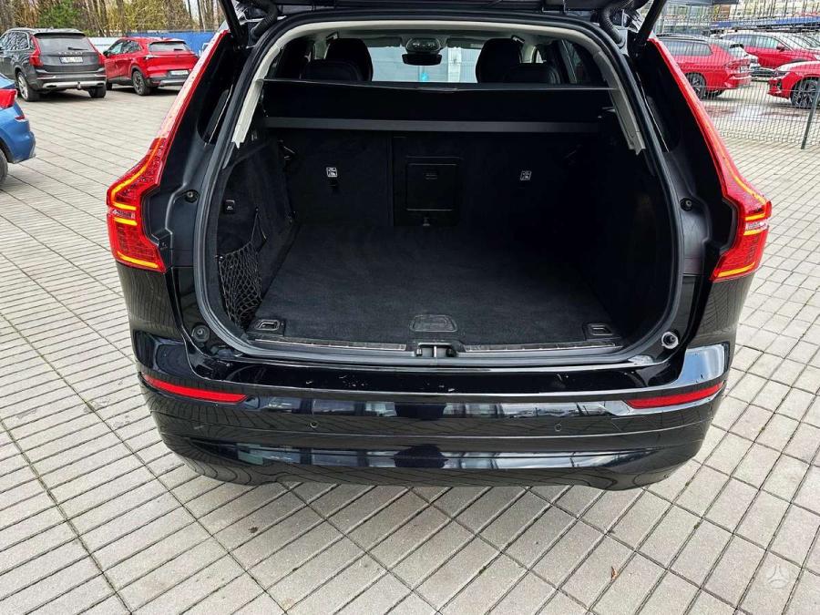 Black Volvo XC60 2022 in Kaunas, with an engine capacity of 1.97 L and mileage of 188 thousand km for 26500 €, photo 19 on AUTOMOTO.COM.LV