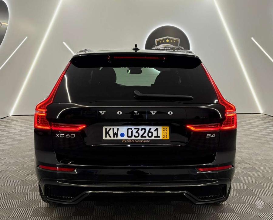 Black Volvo XC60 2022 in Marijampole, with an engine capacity of 1.97 L and mileage of 191 thousand km for 29999 €, photo 30 on AUTOMOTO.COM.LV