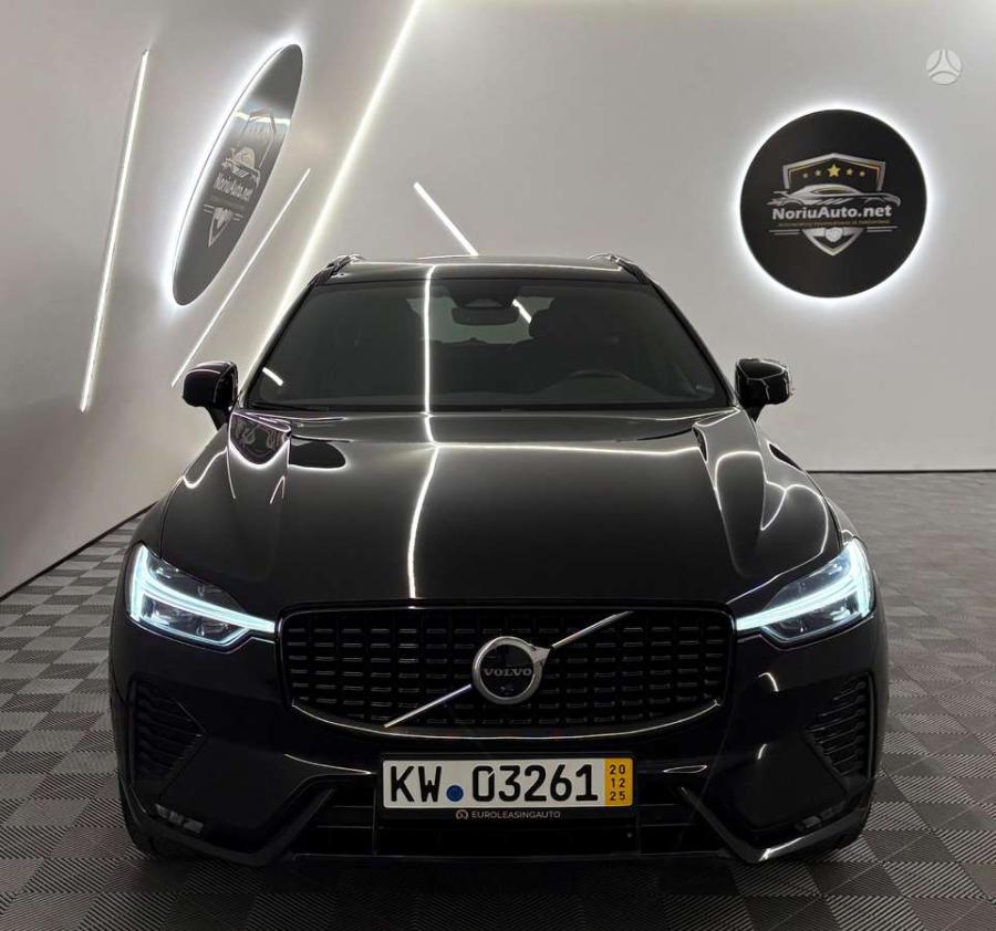Black Volvo XC60 2022 in Marijampole, with an engine capacity of 1.97 L and mileage of 191 thousand km for 29999 €, photo 32 on AUTOMOTO.COM.LV
