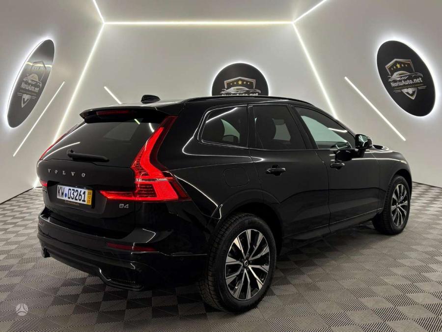 Black Volvo XC60 2022 in Marijampole, with an engine capacity of 1.97 L and mileage of 191 thousand km for 29999 €, photo 33 on AUTOMOTO.COM.LV
