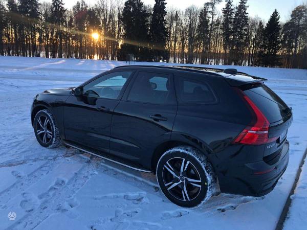 Melns Volvo XC60 2022 Kauņa, ar dzinēja tilpumu 1.97 L un nobraukumu 76 tūkst. km par 29500 €, foto 2 vietnē AUTOMOTO.COM.LV