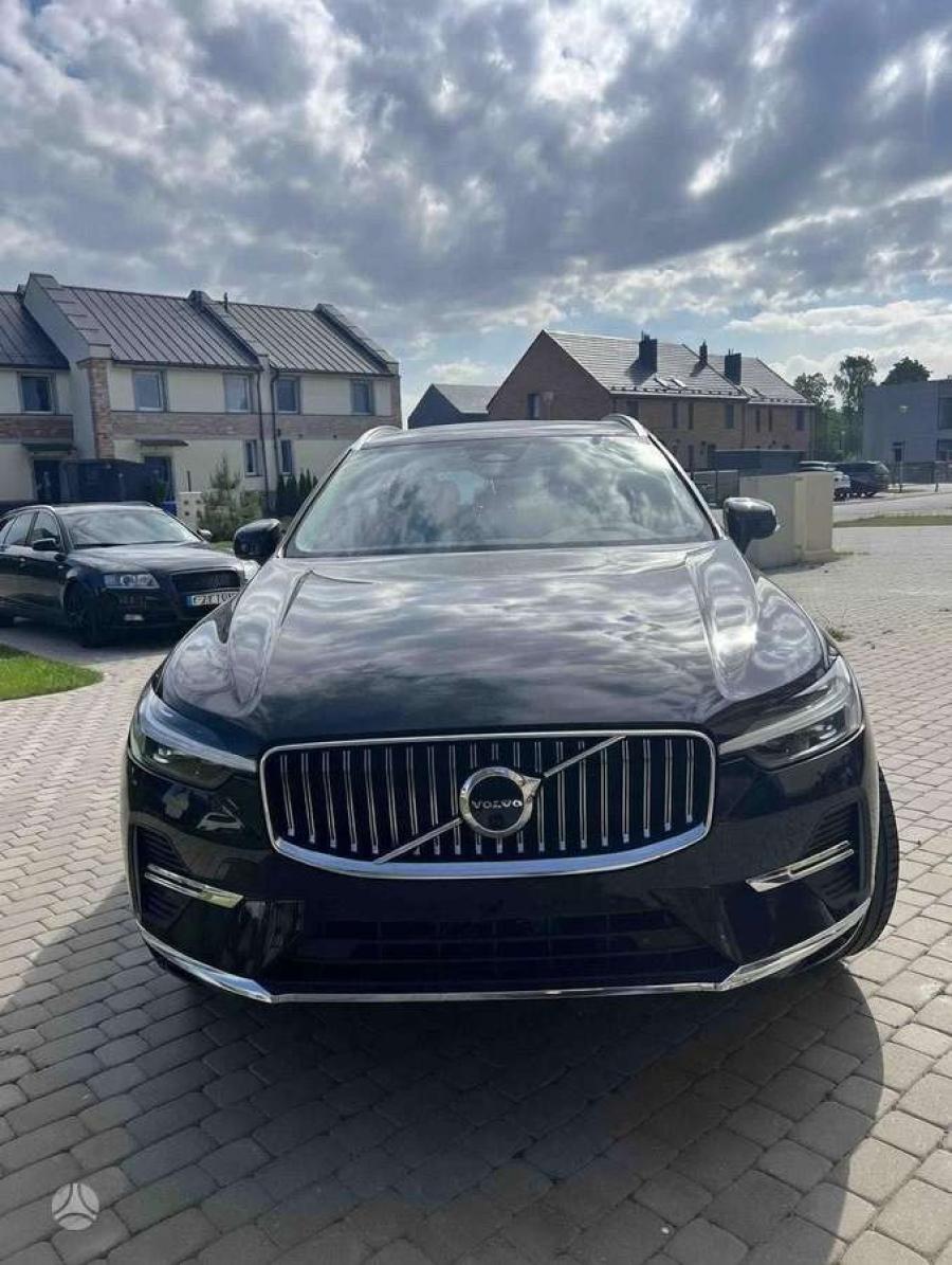 Melns Volvo XC60 2022 Klaipėda, ar dzinēja tilpumu 1.97 L un nobraukumu 67 tūkst. km par 35900 €, foto 1 vietnē AUTOMOTO.COM.LV