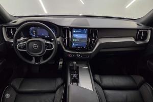 Melns Volvo XC60 2022 Marijampole, ar dzinēja tilpumu 1.97 L un nobraukumu 96 tūkst. km par 31500 €, foto 2 vietnē AUTOMOTO.COM.LV