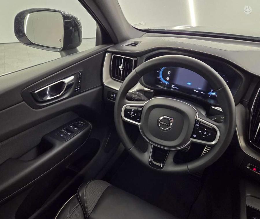 Melns Volvo XC60 2022 Marijampole, ar dzinēja tilpumu 1.97 L un nobraukumu 96 tūkst. km par 31500 €, foto 21 vietnē AUTOMOTO.COM.LV