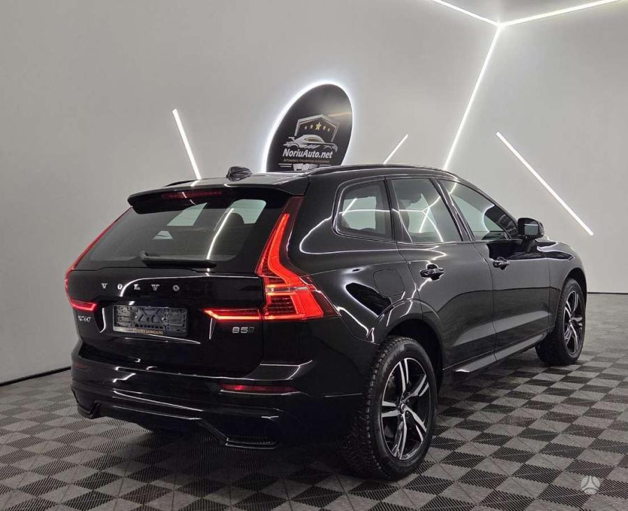 Melns Volvo XC60 2022 Marijampole, ar dzinēja tilpumu 1.97 L un nobraukumu 96 tūkst. km par 31500 €, foto 28 vietnē AUTOMOTO.COM.LV