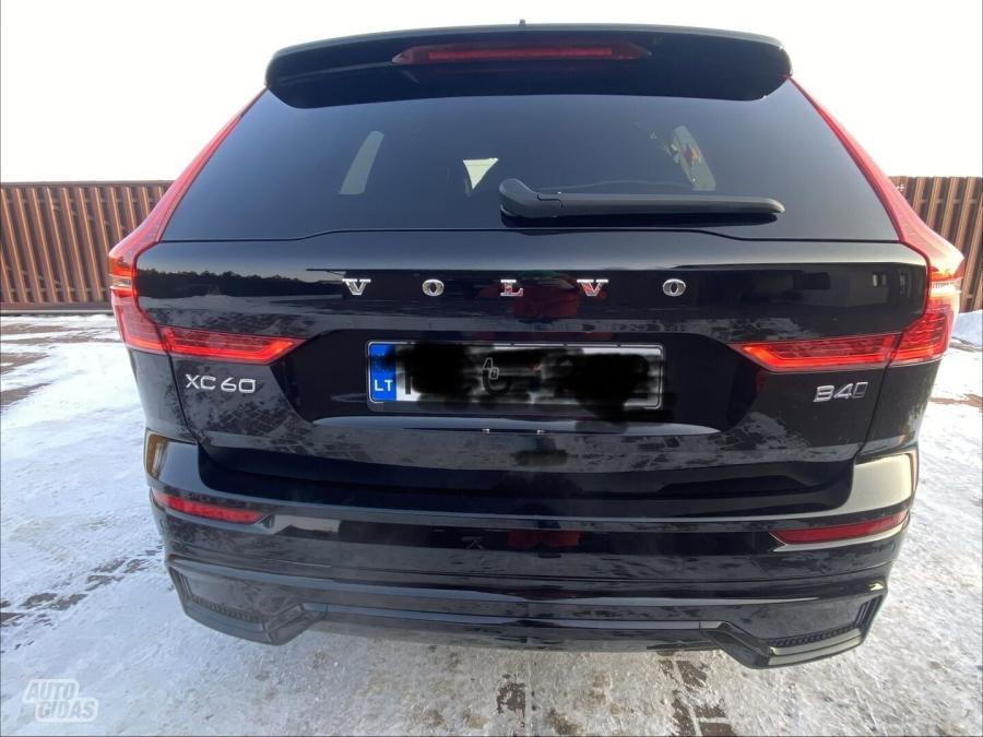 Black Volvo XC60 2022 in Vilkaviskis, with an engine capacity of 2.00 L and mileage of 58 thousand km for 40900 €, photo 10 on AUTOMOTO.COM.LV