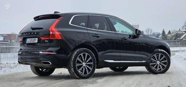 Melns Volvo XC60 2022 Marijampole, ar dzinēja tilpumu 1.97 L un nobraukumu 153 tūkst. km par 26250 €, foto 9 vietnē AUTOMOTO.COM.LV
