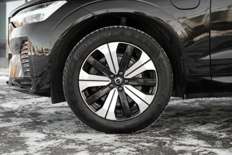 Melns Volvo XC60 2022 Viļņa, ar dzinēja tilpumu 1.97 L un nobraukumu 68 tūkst. km par 35550 €, foto 9 vietnē AUTOMOTO.COM.LV
