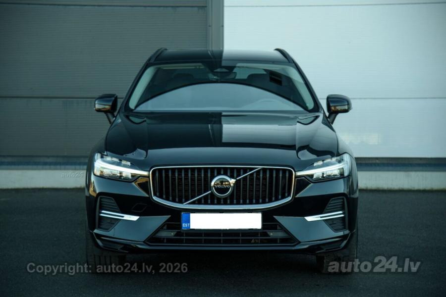 Black Volvo XC60 2022 in Tallinn, with an engine capacity of 2.00 L and mileage of 94 thousand km for 31500 €, photo 5 on AUTOMOTO.COM.LV