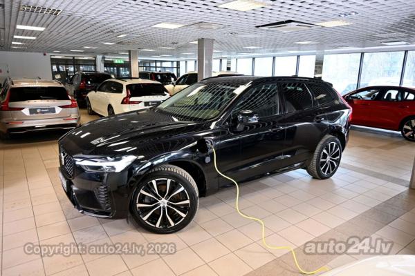 Black Volvo XC60 2022 in Tallinn, with an engine capacity of 2.00 L and mileage of 70 thousand km for 45990 €, photo 6 on AUTOMOTO.COM.LV