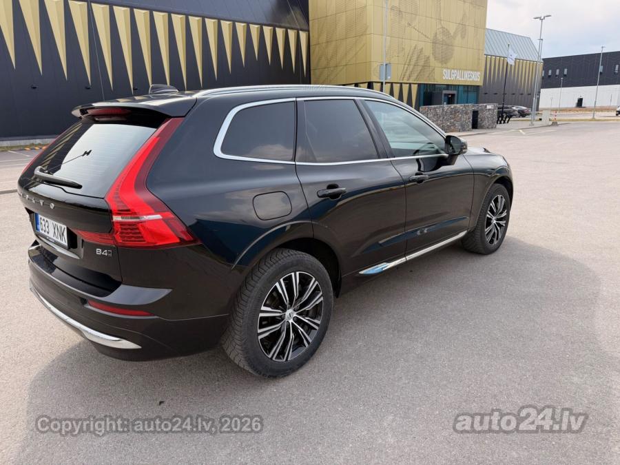 Black Volvo XC60 2022 in Tallinn, with an engine capacity of 2.00 L and mileage of 115 thousand km for 36700 €, photo 3 on AUTOMOTO.COM.LV