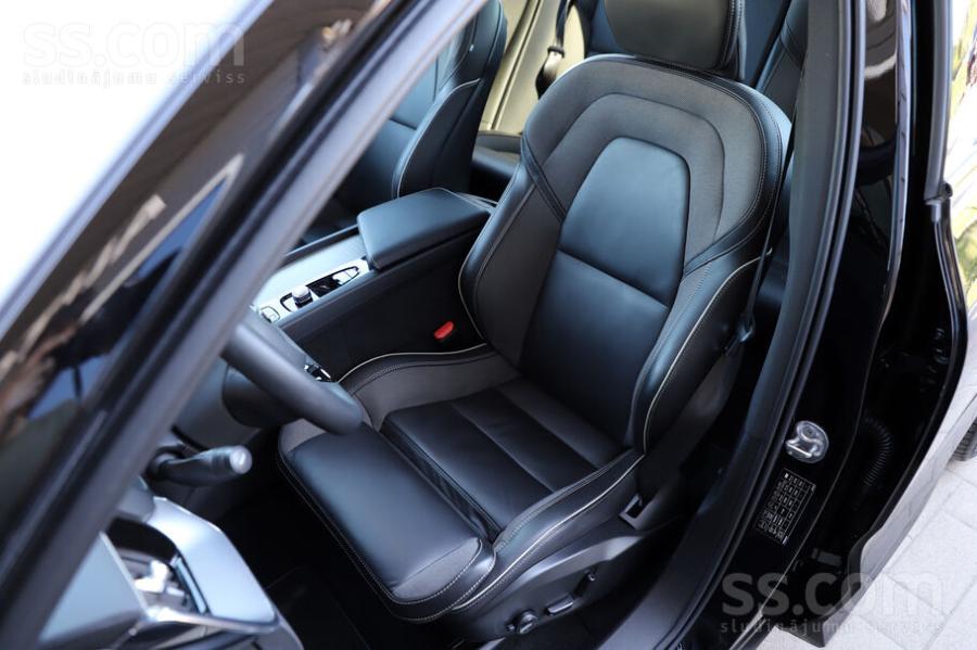 Melns Volvo XC60 2022 Tukums, ar dzinēja tilpumu 2.00 L un nobraukumu 214 tūkst. km par 24900 €, foto 9 vietnē AUTOMOTO.COM.LV