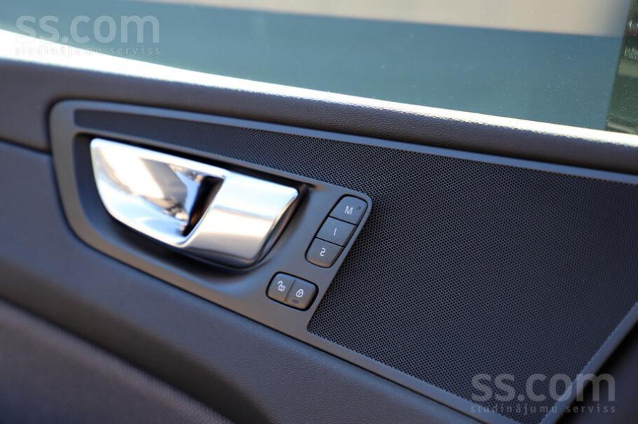 Melns Volvo XC60 2022 Tukums, ar dzinēja tilpumu 2.00 L un nobraukumu 214 tūkst. km par 24900 €, foto 12 vietnē AUTOMOTO.COM.LV