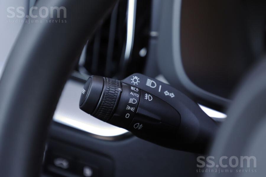 Melns Volvo XC60 2022 Tukums, ar dzinēja tilpumu 2.00 L un nobraukumu 214 tūkst. km par 24900 €, foto 15 vietnē AUTOMOTO.COM.LV