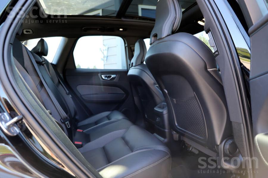 Melns Volvo XC60 2022 Tukums, ar dzinēja tilpumu 2.00 L un nobraukumu 214 tūkst. km par 24900 €, foto 18 vietnē AUTOMOTO.COM.LV