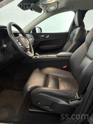 Black Volvo XC60 2022 in Riga, with an engine capacity of 2.00 L and mileage of 118 thousand km for 34990 €, photo 8 on AUTOMOTO.COM.LV