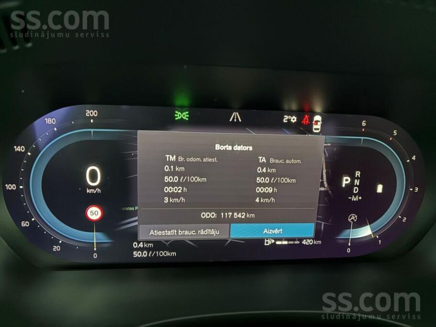 Black Volvo XC60 2022 in Riga, with an engine capacity of 2.00 L and mileage of 118 thousand km for 34990 €, photo 12 on AUTOMOTO.COM.LV