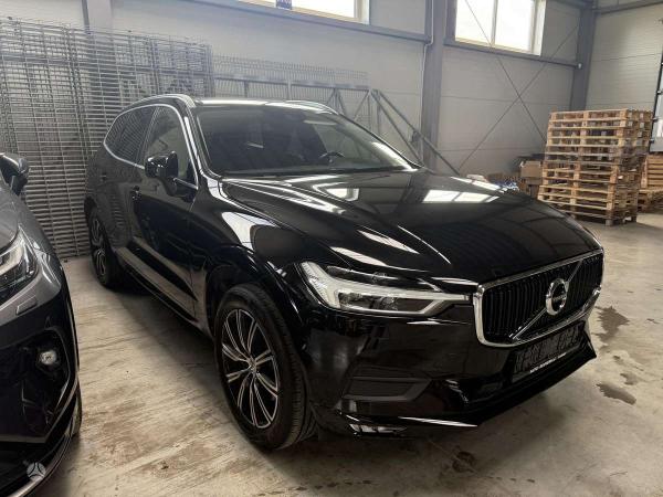 Melns Volvo XC60 2022 Viļņa, ar dzinēja tilpumu 1.97 L un nobraukumu 77 tūkst. km par 29500 €, foto 1 vietnē AUTOMOTO.COM.LV