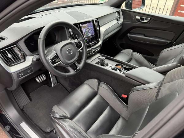 Melns Volvo XC60 2022 Šauļi, ar dzinēja tilpumu 1.97 L un nobraukumu 186 tūkst. km par 29500 €, foto 10 vietnē AUTOMOTO.COM.LV