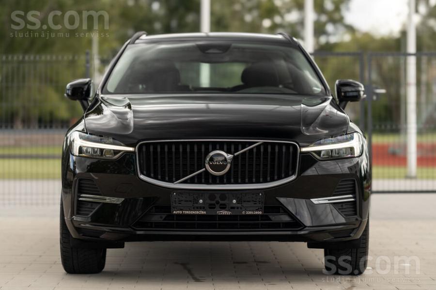 Black Volvo XC60 2022 in Riga, with an engine capacity of 2.00 L and mileage of 208 thousand km for 23900 €, photo 3 on AUTOMOTO.COM.LV