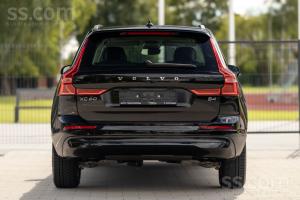 Black Volvo XC60 2022 in Riga, with an engine capacity of 2.00 L and mileage of 208 thousand km for 23900 €, photo 6 on AUTOMOTO.COM.LV