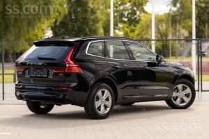 Black Volvo XC60 2022 in Riga, with an engine capacity of 2.00 L and mileage of 208 thousand km for 23900 €, photo 7 on AUTOMOTO.COM.LV
