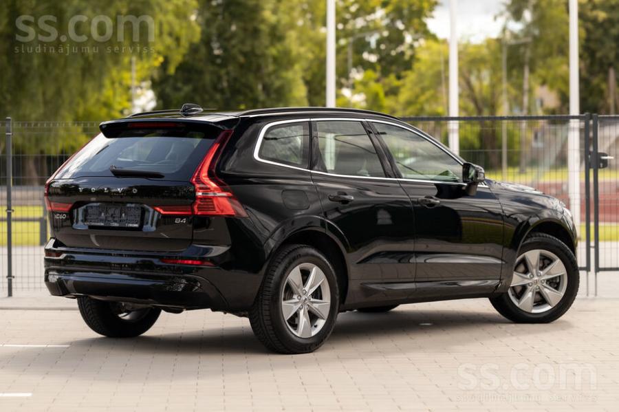 Black Volvo XC60 2022 in Riga, with an engine capacity of 2.00 L and mileage of 208 thousand km for 23900 €, photo 7 on AUTOMOTO.COM.LV