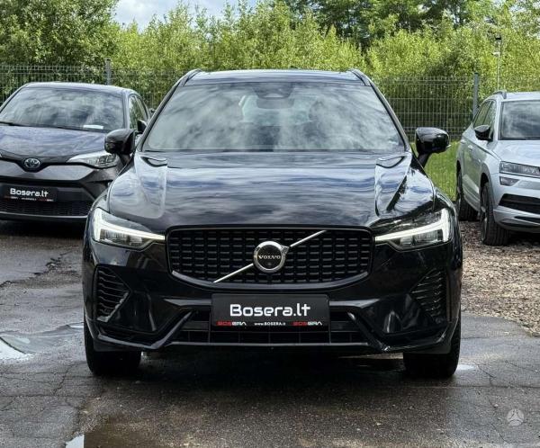 Melns Volvo XC60 2022 Viļņa, ar dzinēja tilpumu 1.97 L un nobraukumu 196 tūkst. km par 28990 €, foto 2 vietnē AUTOMOTO.COM.LV