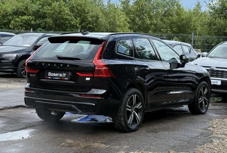 Melns Volvo XC60 2022 Viļņa, ar dzinēja tilpumu 1.97 L un nobraukumu 196 tūkst. km par 28990 €, foto 6 vietnē AUTOMOTO.COM.LV