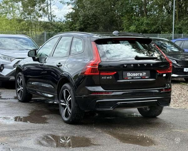 Melns Volvo XC60 2022 Viļņa, ar dzinēja tilpumu 1.97 L un nobraukumu 196 tūkst. km par 28990 €, foto 7 vietnē AUTOMOTO.COM.LV