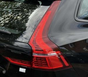 Melns Volvo XC60 2022 Viļņa, ar dzinēja tilpumu 1.97 L un nobraukumu 196 tūkst. km par 28990 €, foto 11 vietnē AUTOMOTO.COM.LV