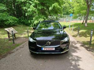 Melns Volvo XC60 2022 Viļņa, ar dzinēja tilpumu 1.97 L un nobraukumu 121 tūkst. km par 29100 €, foto 5 vietnē AUTOMOTO.COM.LV