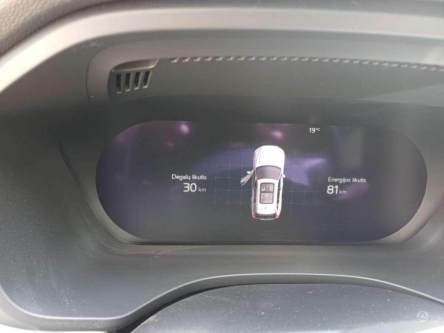 Melns Volvo XC60 2022 Viļņa, ar dzinēja tilpumu 1.97 L un nobraukumu 121 tūkst. km par 29100 €, foto 14 vietnē AUTOMOTO.COM.LV