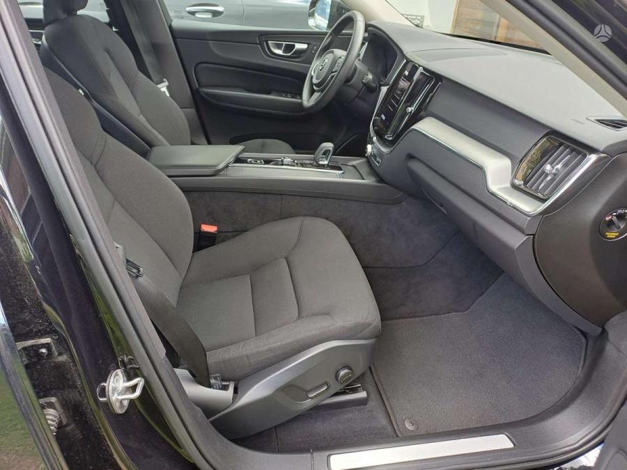 Melns Volvo XC60 2022 Viļņa, ar dzinēja tilpumu 1.97 L un nobraukumu 121 tūkst. km par 29100 €, foto 16 vietnē AUTOMOTO.COM.LV