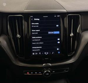 Black Volvo XC60 2022 in Marijampole, with an engine capacity of 1.97 L and mileage of 132 thousand km for 22999 €, photo 7 on AUTOMOTO.COM.LV