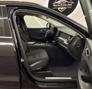 Black Volvo XC60 2022 in Marijampole, with an engine capacity of 1.97 L and mileage of 132 thousand km for 22999 €, photo 15 on AUTOMOTO.COM.LV