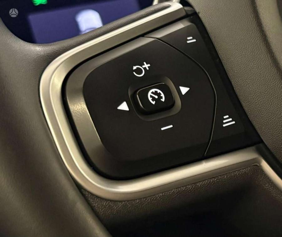 Black Volvo XC60 2022 in Marijampole, with an engine capacity of 1.97 L and mileage of 132 thousand km for 22999 €, photo 18 on AUTOMOTO.COM.LV