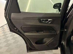 Black Volvo XC60 2022 in Marijampole, with an engine capacity of 1.97 L and mileage of 132 thousand km for 22999 €, photo 20 on AUTOMOTO.COM.LV