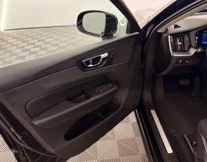 Black Volvo XC60 2022 in Marijampole, with an engine capacity of 1.97 L and mileage of 132 thousand km for 22999 €, photo 28 on AUTOMOTO.COM.LV